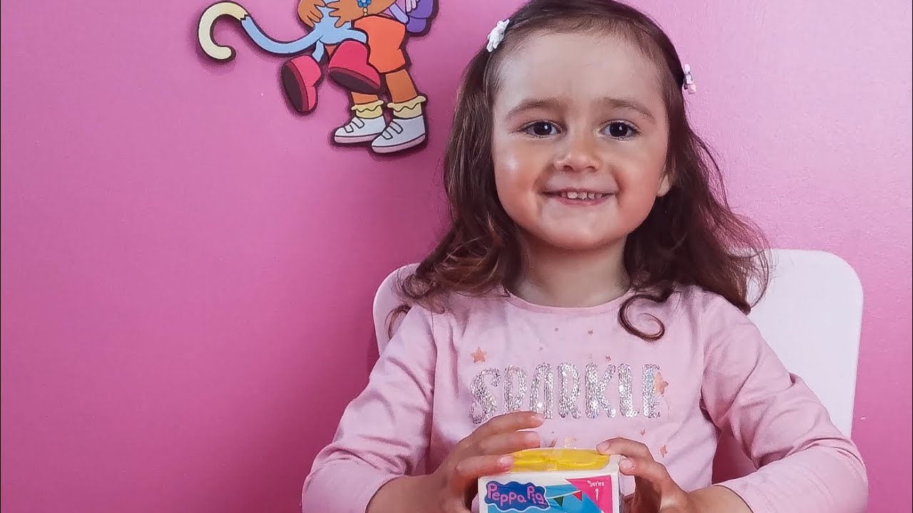 Peppa's Secret Surprise Box | Peppa Pig Surprise | Julia's Magic Land ...