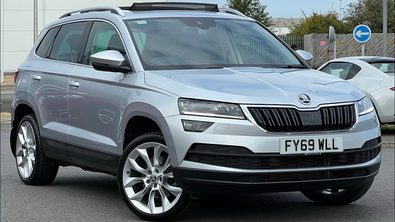 FY69WLL Skoda Karoq 1.5TSI Edition Brilliant Silver Metallic - YouTube