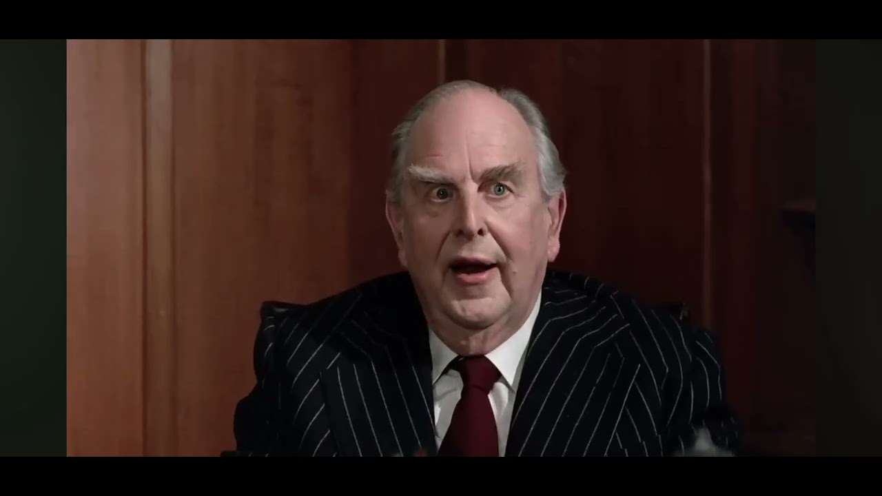 Donald Sutherland Funny Scene - YouTube