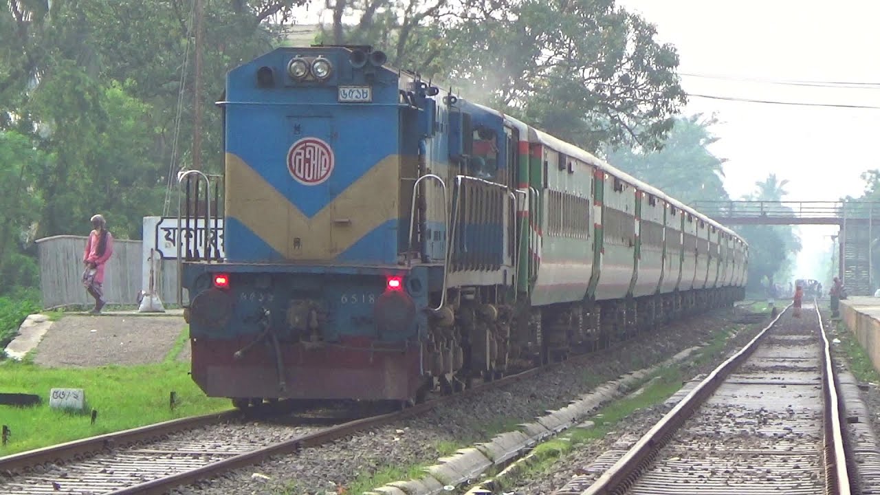 Intercity Benapole Express loco add in Jessore Railway Station || BD ...