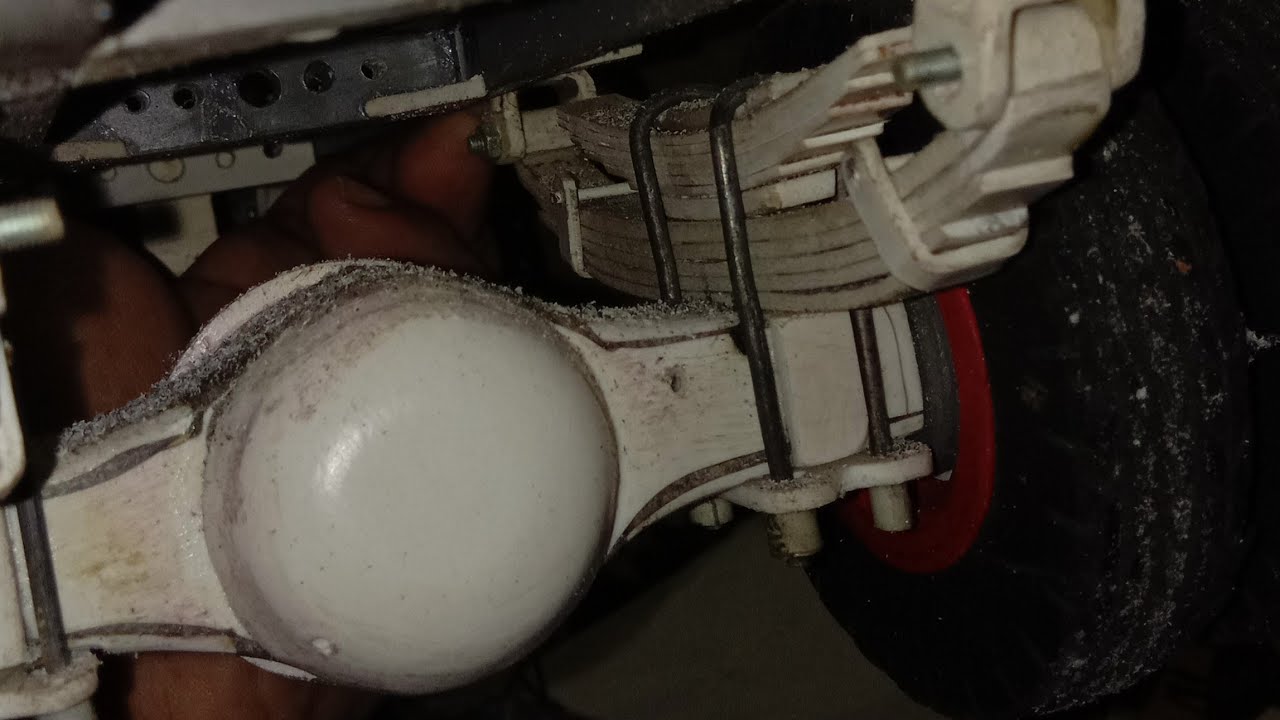 Cara buat as roda belakang miniatur truk amatir - YouTube