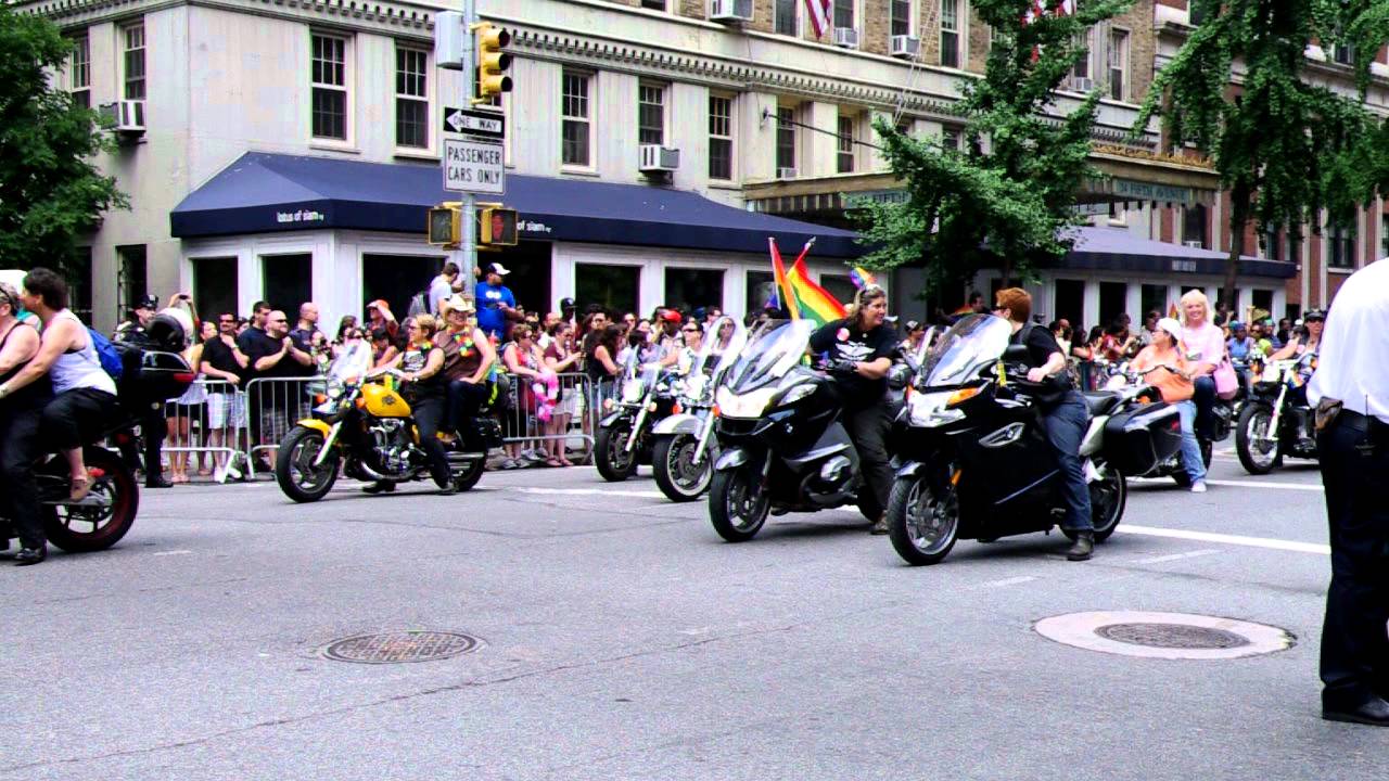 Sirens Motorcycle Club - YouTube