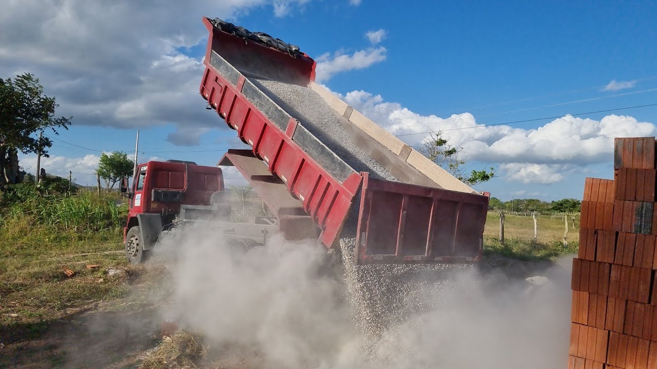 CARRADA DE PEDRA CHEGOU NA CHÁCARA DO ZERO EM BREVE ESTAREMOS COMEÇANDO ...
