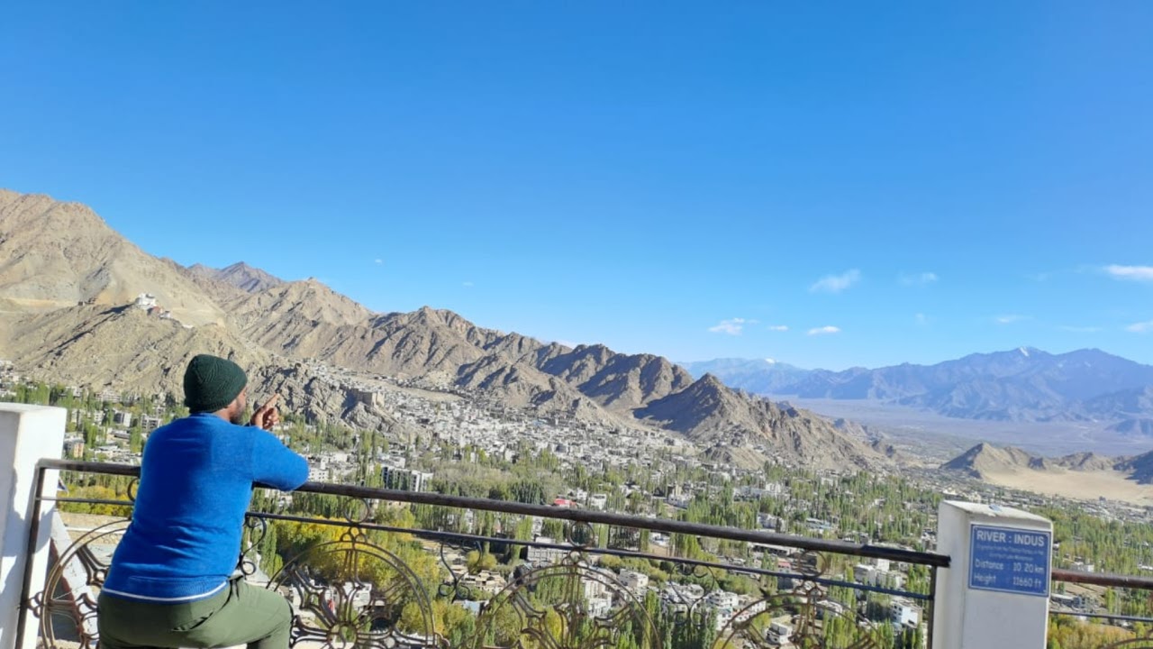 Mr. Aman blogs 01 Live Stream trying first time pc gameplay - YouTube