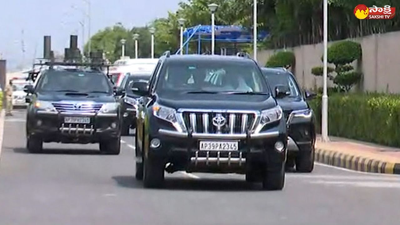 CM Jagan Convoy Visuals | AP Assembly Budget Session 2023 @SakshiTVLIVE ...