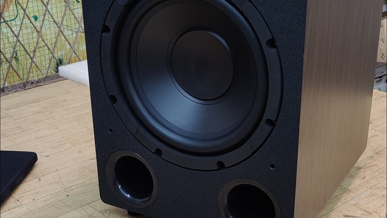 DIY active subwoofer - YouTube