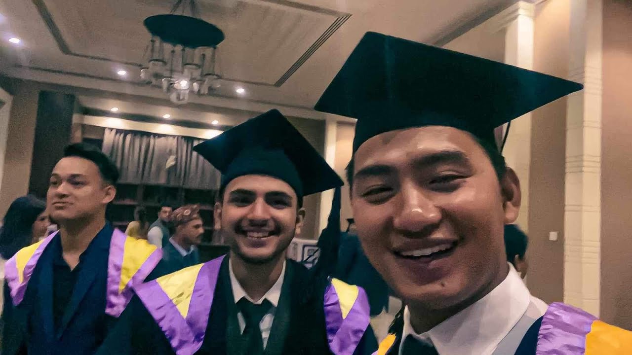 | GRADUATION VLOG | IST COLLEGE #2023 | #thapakazivlog - YouTube