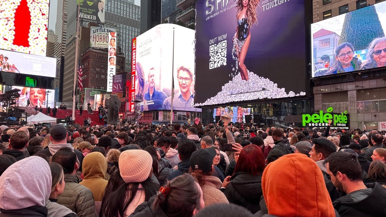 New York Live Manhattan Times Square Concert - YouTube