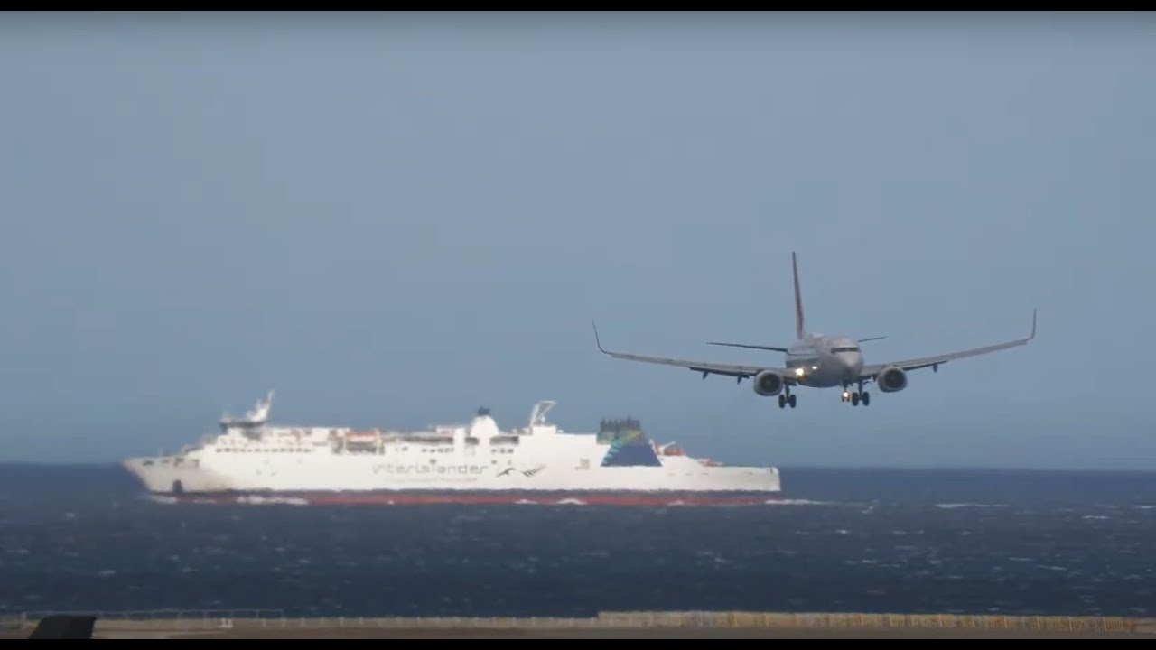 Wellington Airport windy stream - YouTube