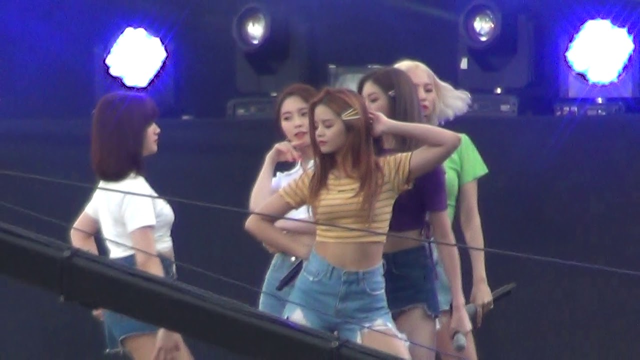 CLC Concert Black Dress 5-25-2019 - YouTube