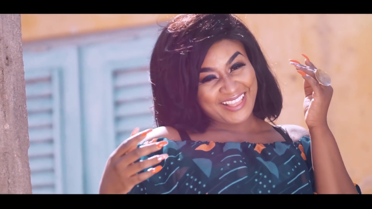 SHAYMA - FAUT PAS ME FATIGUER (CLIP OFFICIEL ) - YouTube