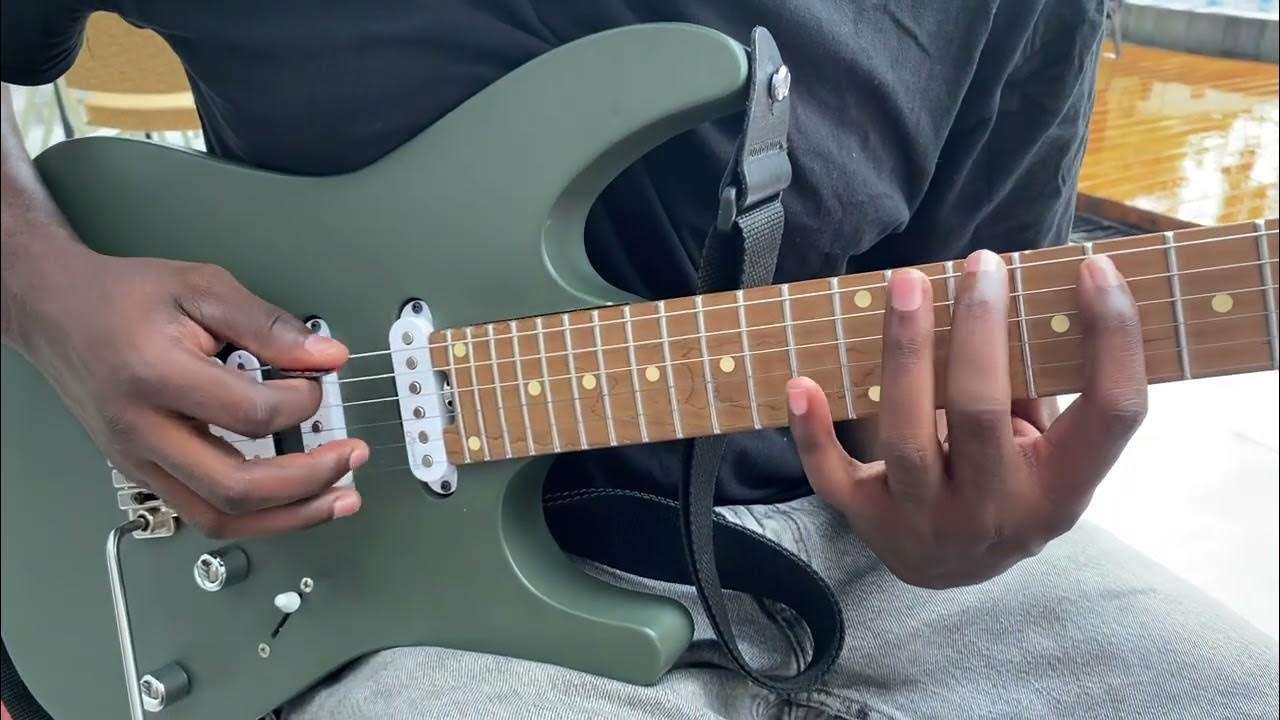Legato Lick Breakdown - YouTube