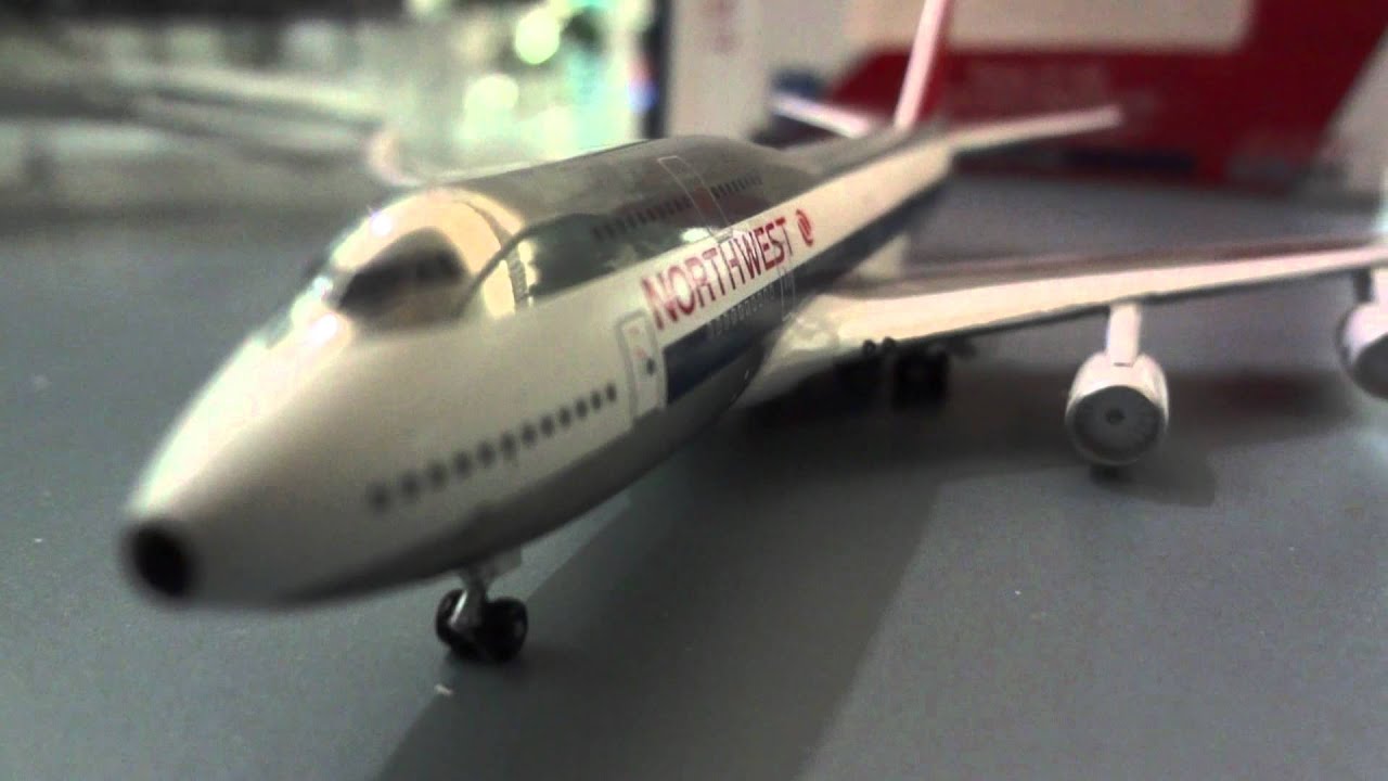 Inflight 500: Northwest Orient B747-400 N663US [UNBOXING] - YouTube