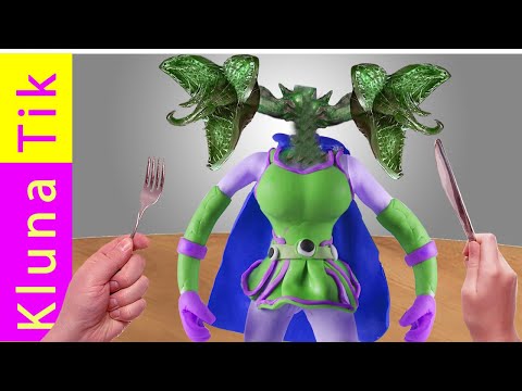 KLUNA TIK Play With SIREN HEAD GIRL | Mukbang ASMR