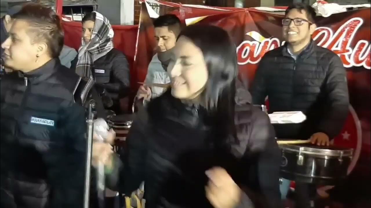 Son del Duke Mix Collar de Lágrimas - YouTube