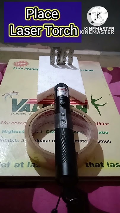 Diffraction by Single Slit Using Two Razor Blades.....!!! - YouTube