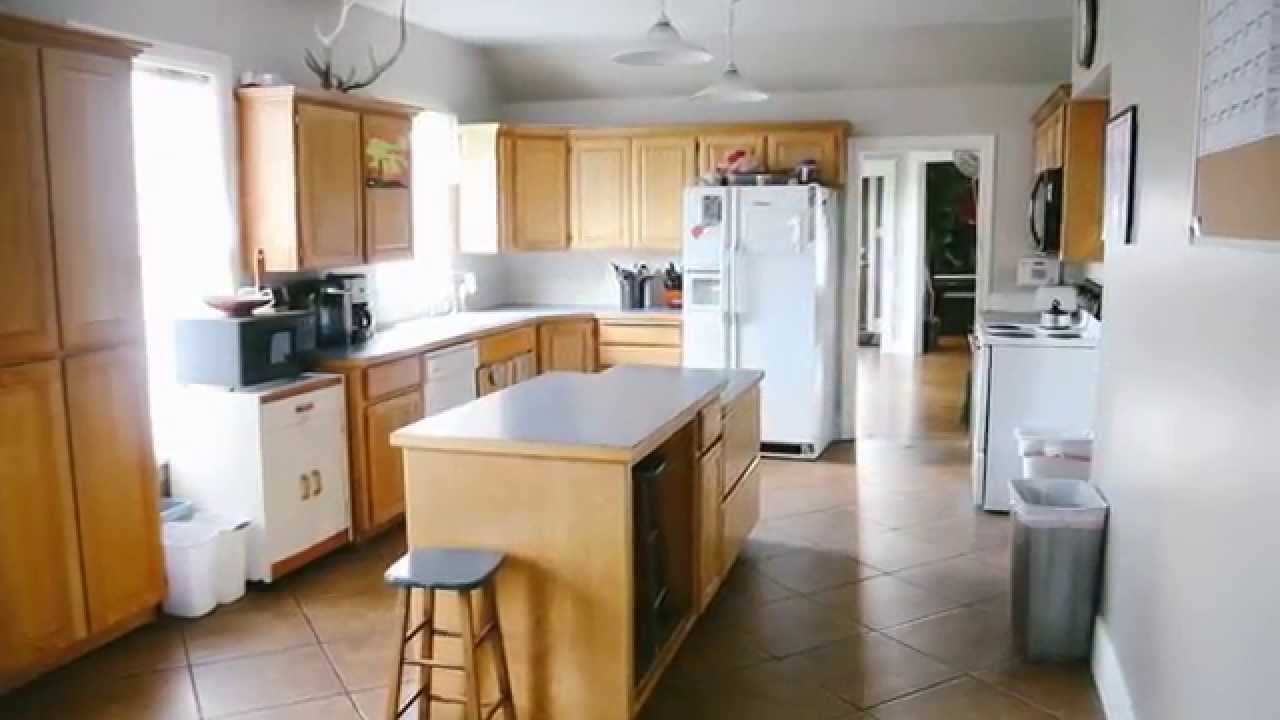 Men's Housing Tour - Caleb and Kyle's House - YouTube