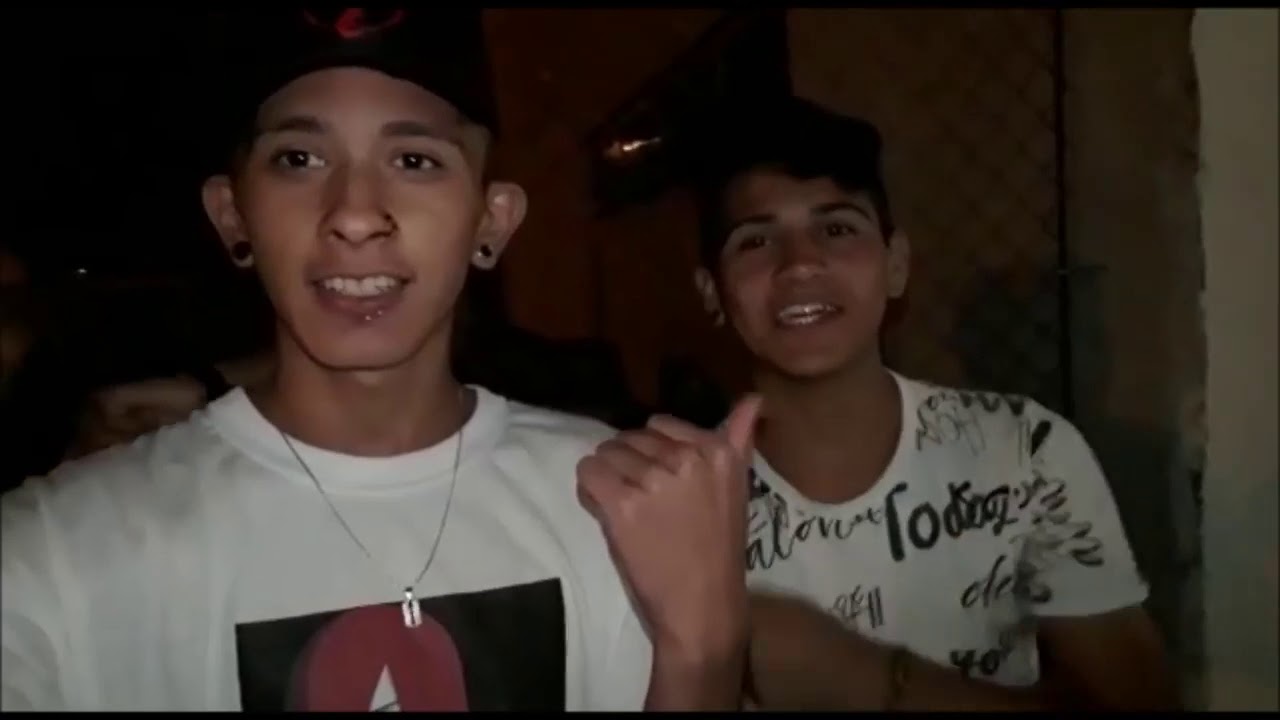 Beso o cachetada 2020 (video oficial) - YouTube
