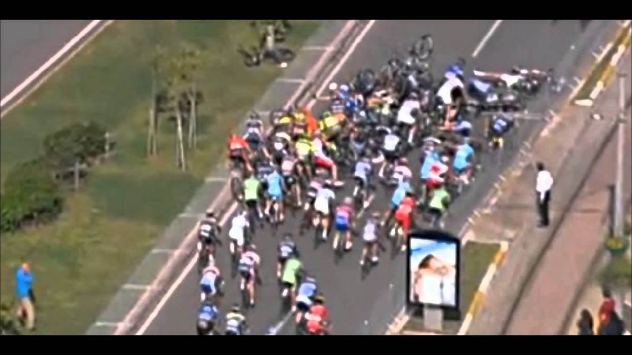 Vidéo 2 : Les plus grandes chutes en vélo - YouTube