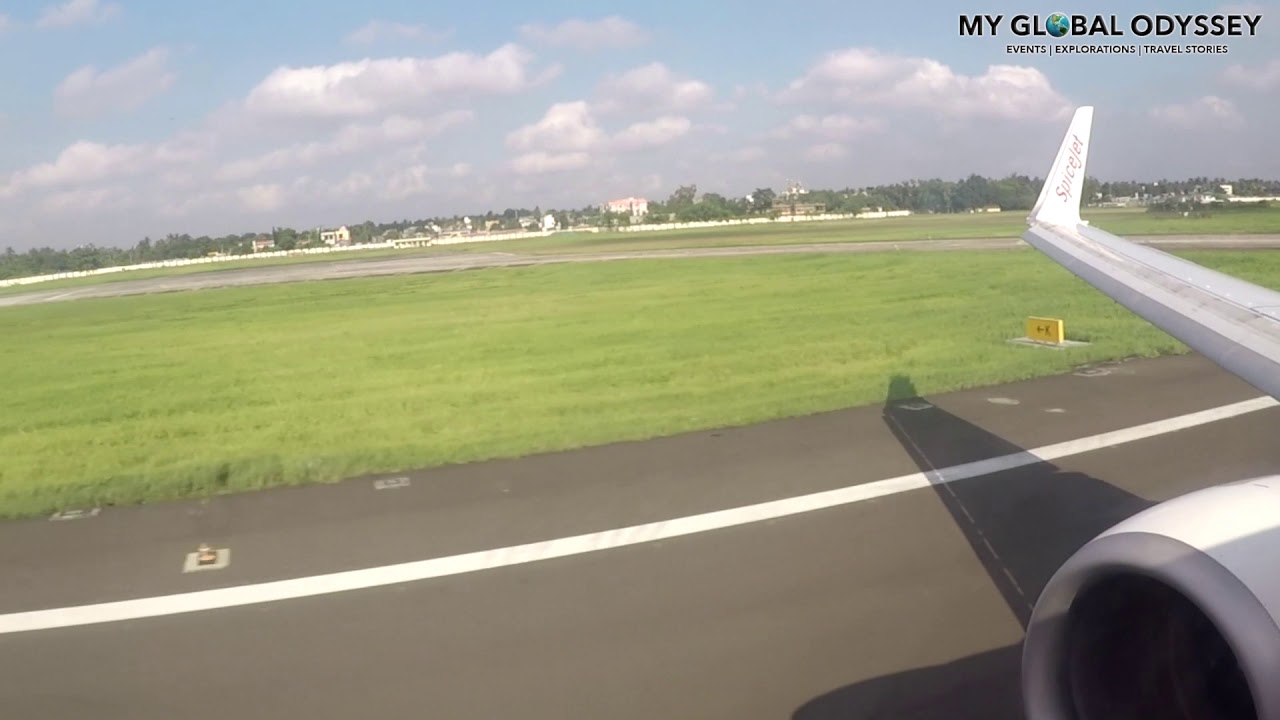 Spicejet flight Landing in Kolkata Domestic Airport from Delhi Airport ...