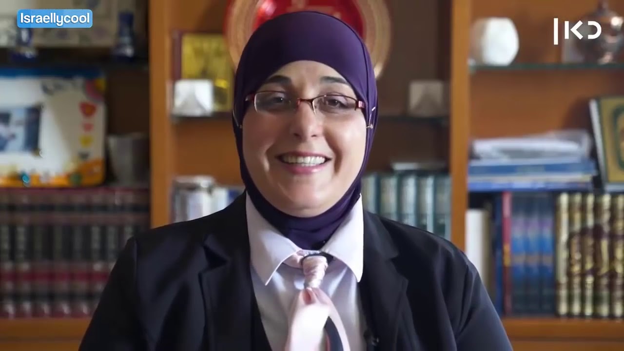 Israeli Muslim Arab Lady Bus Driver shares about her life - YouTube