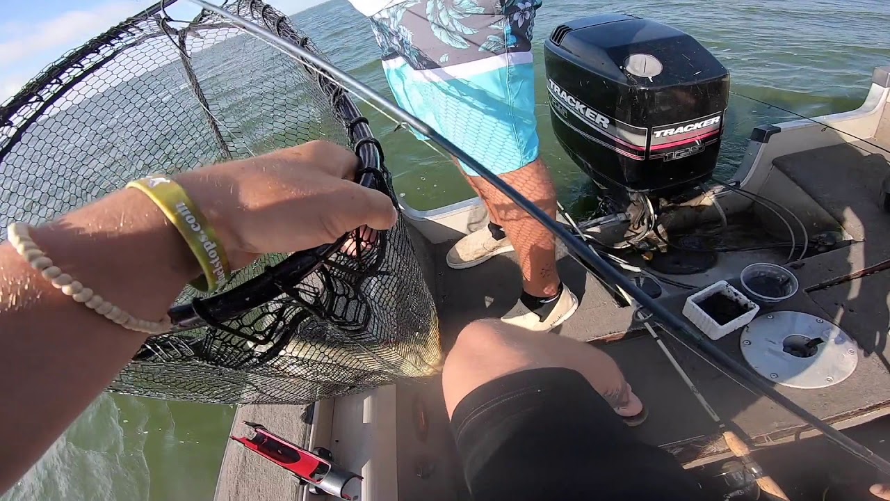 Walleye fishing Devils Lake, North Dakota in August Part 1/3 - YouTube