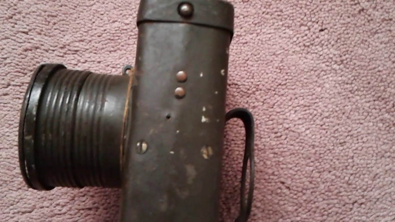 WW1 BRITISH ARMY SIGNALLING TORCH MARK 111 - YouTube
