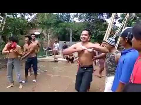 lucu LOMBA MEMAKAI BH 18+