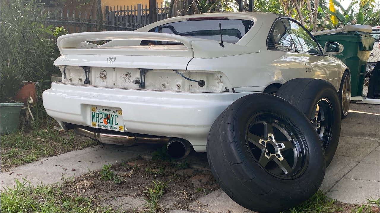MR2 gets new drag wheels - YouTube
