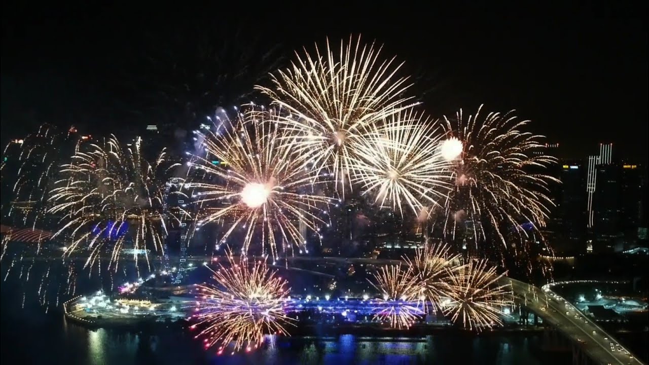 Chingay Fireworks 2019 closing - YouTube