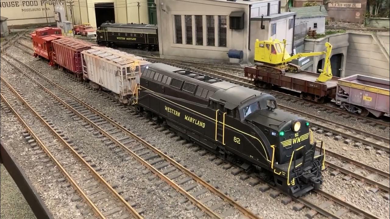 G Scale Western Maryland Railway BL2 Returning to Yard After Inaugural Run - YouTube