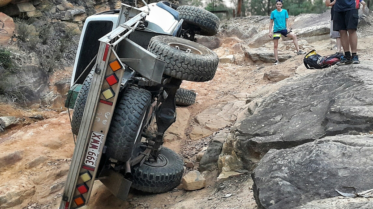 Toyota Hilux 4x4 Rollover - YouTube