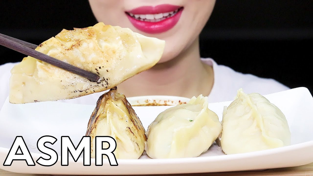 ASMR Wang-Mandu GIANT DUMPLINGS (Big Bites) 왕만두 리얼사운드 먹방 - YouTube