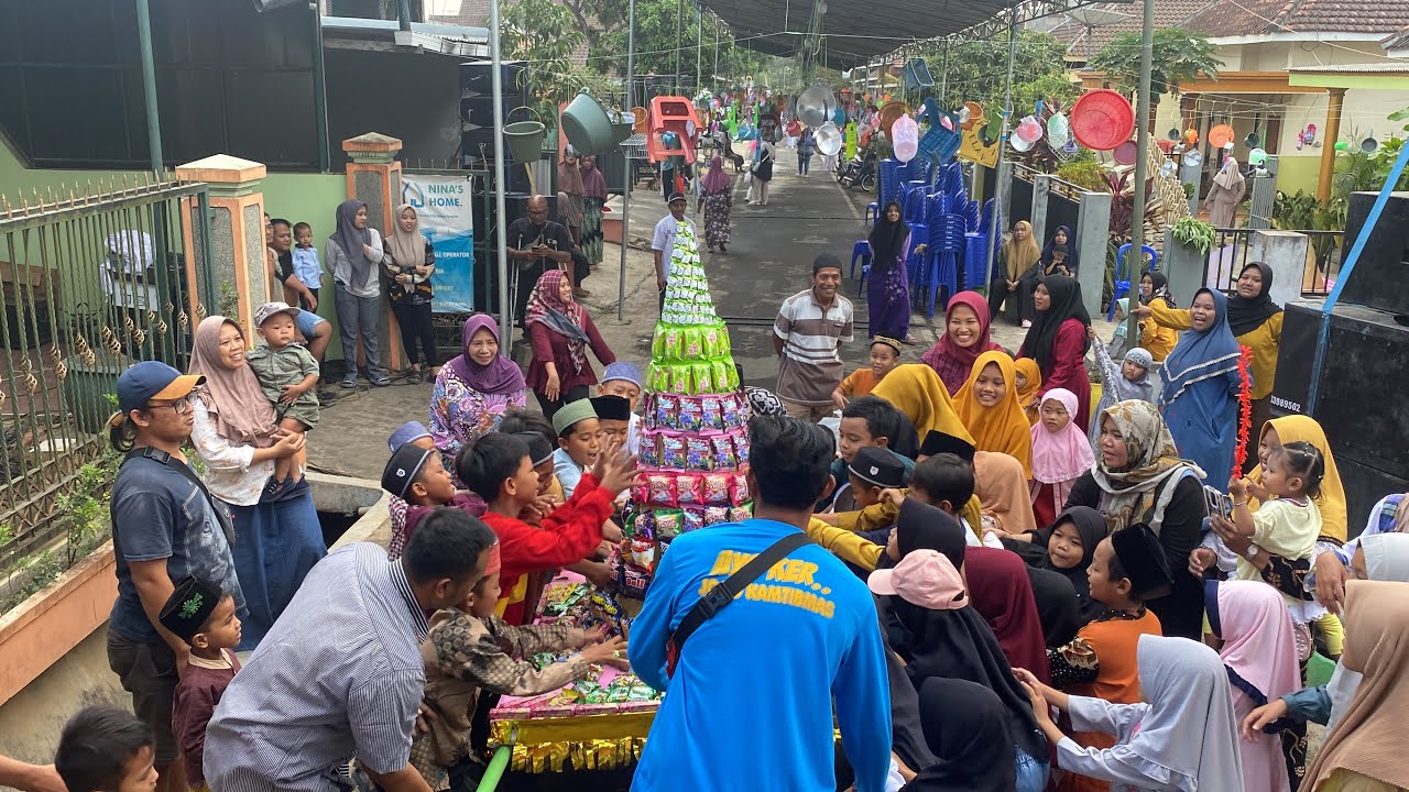 Pawai Maulid Nabi Muhammad SAW 2023M, Dusun Pabri’an Desa Ngasem Kec ...