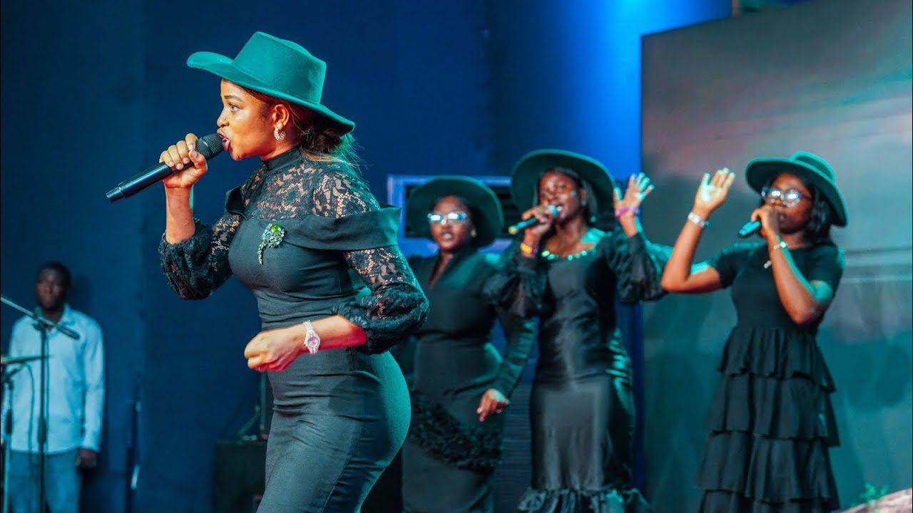 Watch this Hot praise worship session with The Rccg sod the bridge ...
