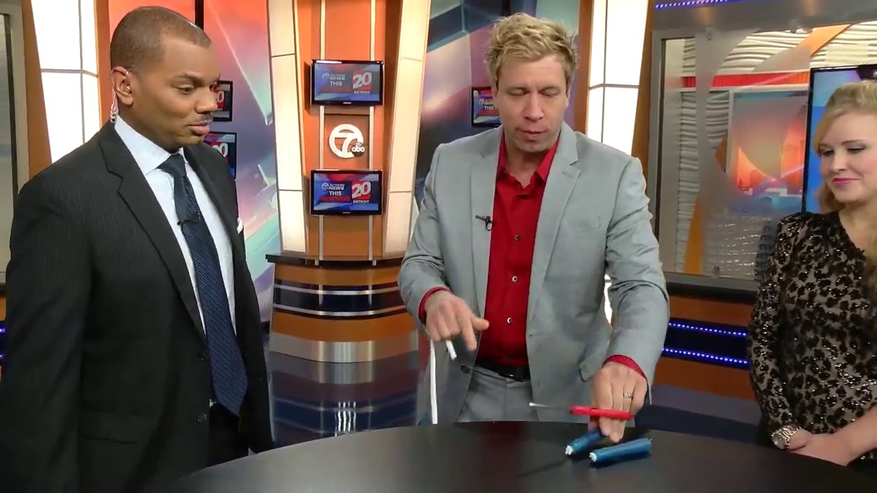 Magician Aaron Radatz performs in studio - YouTube