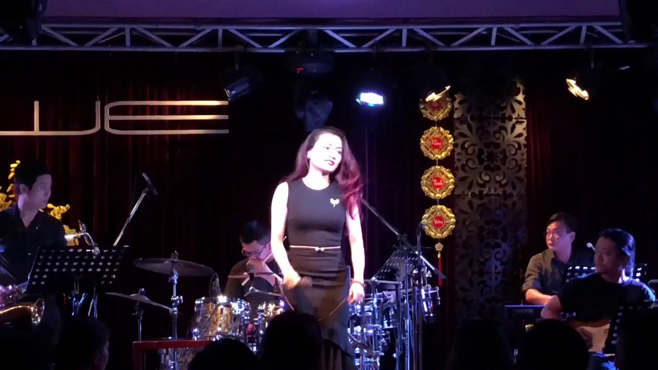 Phòng trà WE, Sài gòn, Vietnam - YouTube