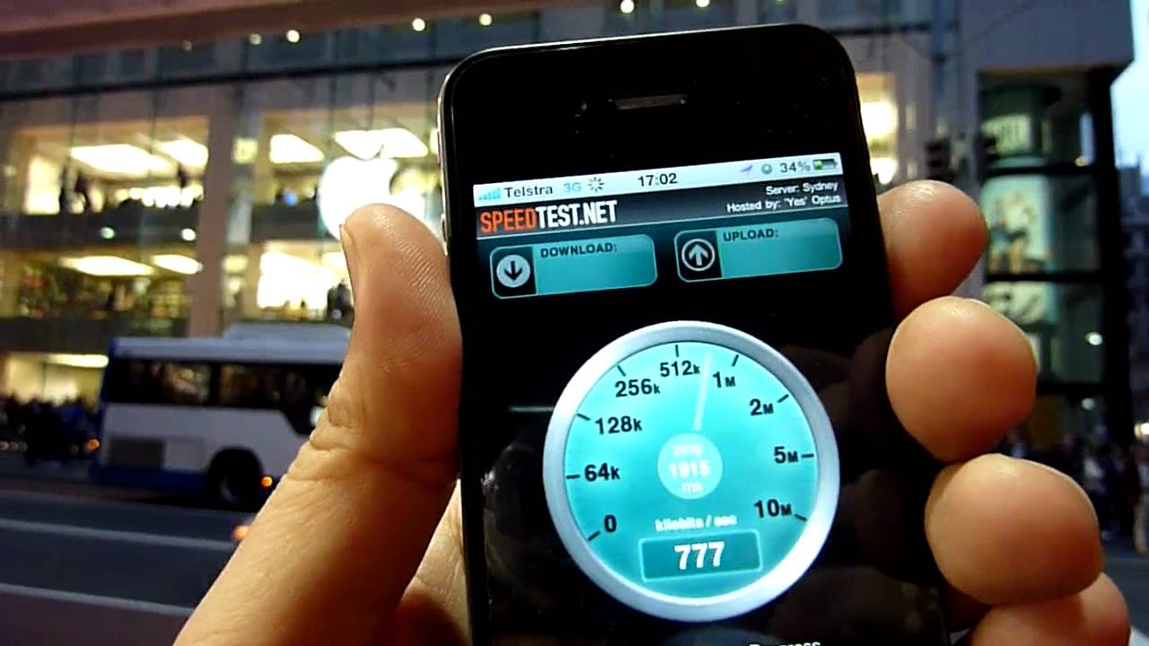 iPhone 4 death-grip and speed test Sydney apple store - YouTube