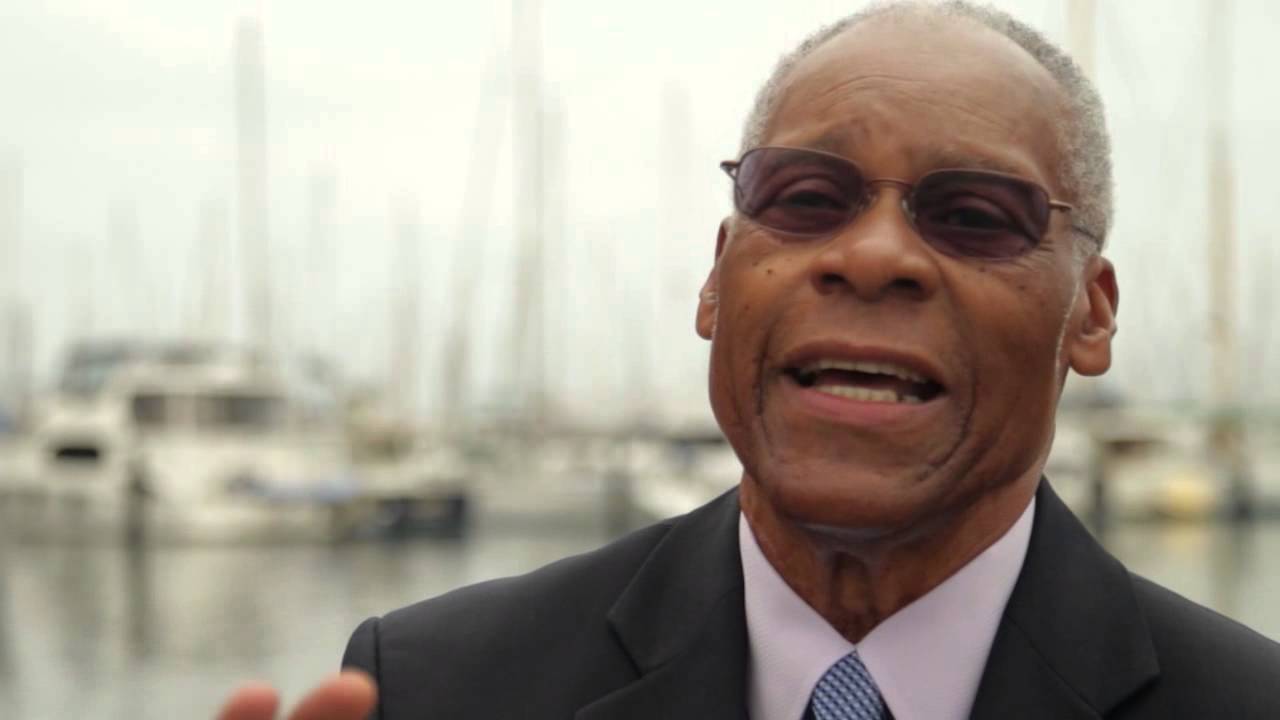 Delano Lewis Testimonial - Best Seller Publishing - YouTube