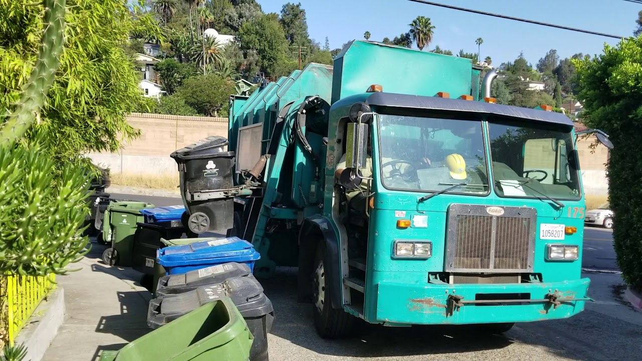 Old Diesel Pete/320 Mini Amrep ASL Garbage Trucks - L.A. Sanitation ...