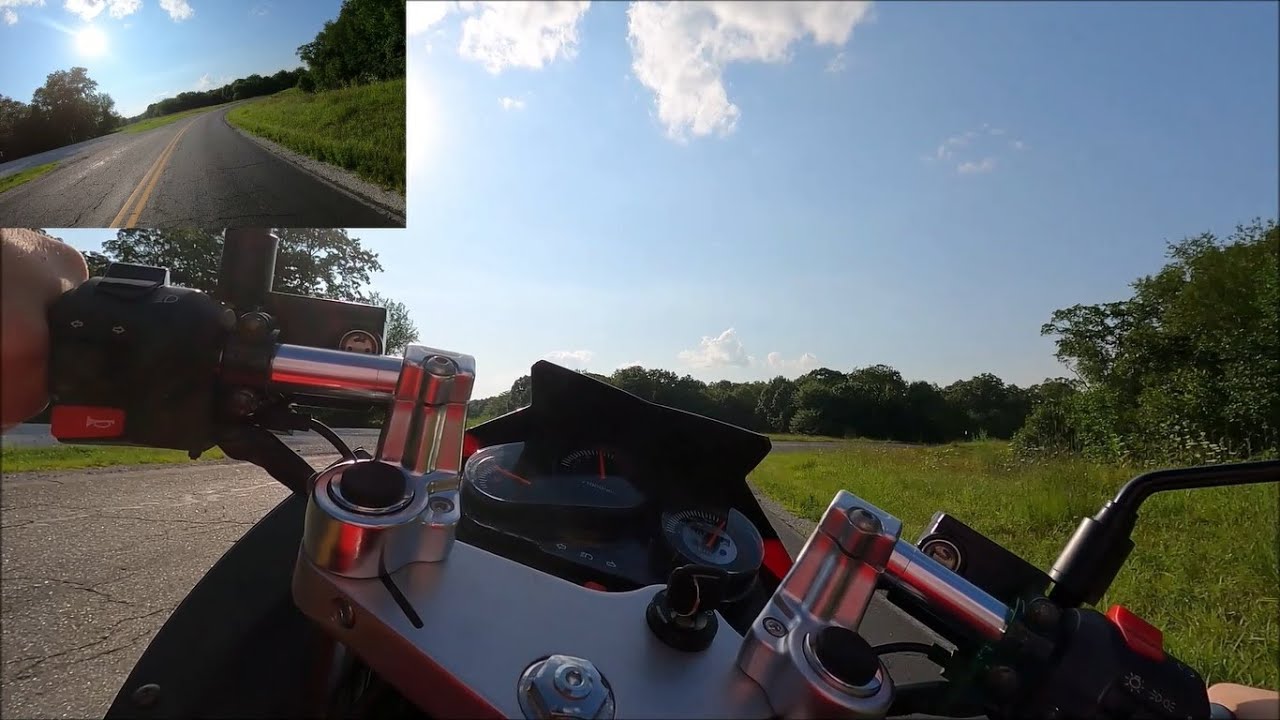 GoPro Hero 9 Horizon Leveling On A Motorcycle - YouTube