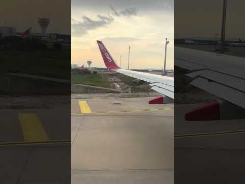 Jet2 flying back from my holiday in turkey :) - YouTube