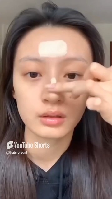 Korean viral makeuphack🥰🌼#shorts #koreanmakeup #viralhacks #shortsviral ...
