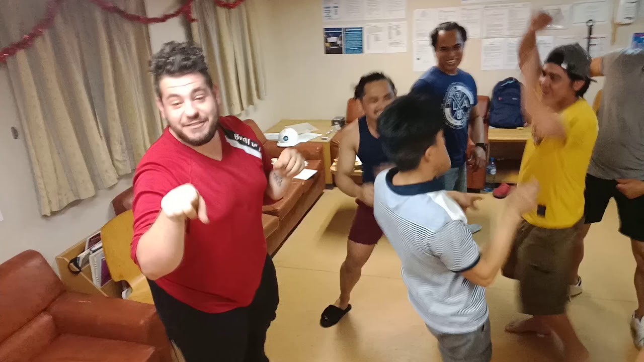 paper dance |funny games| - YouTube