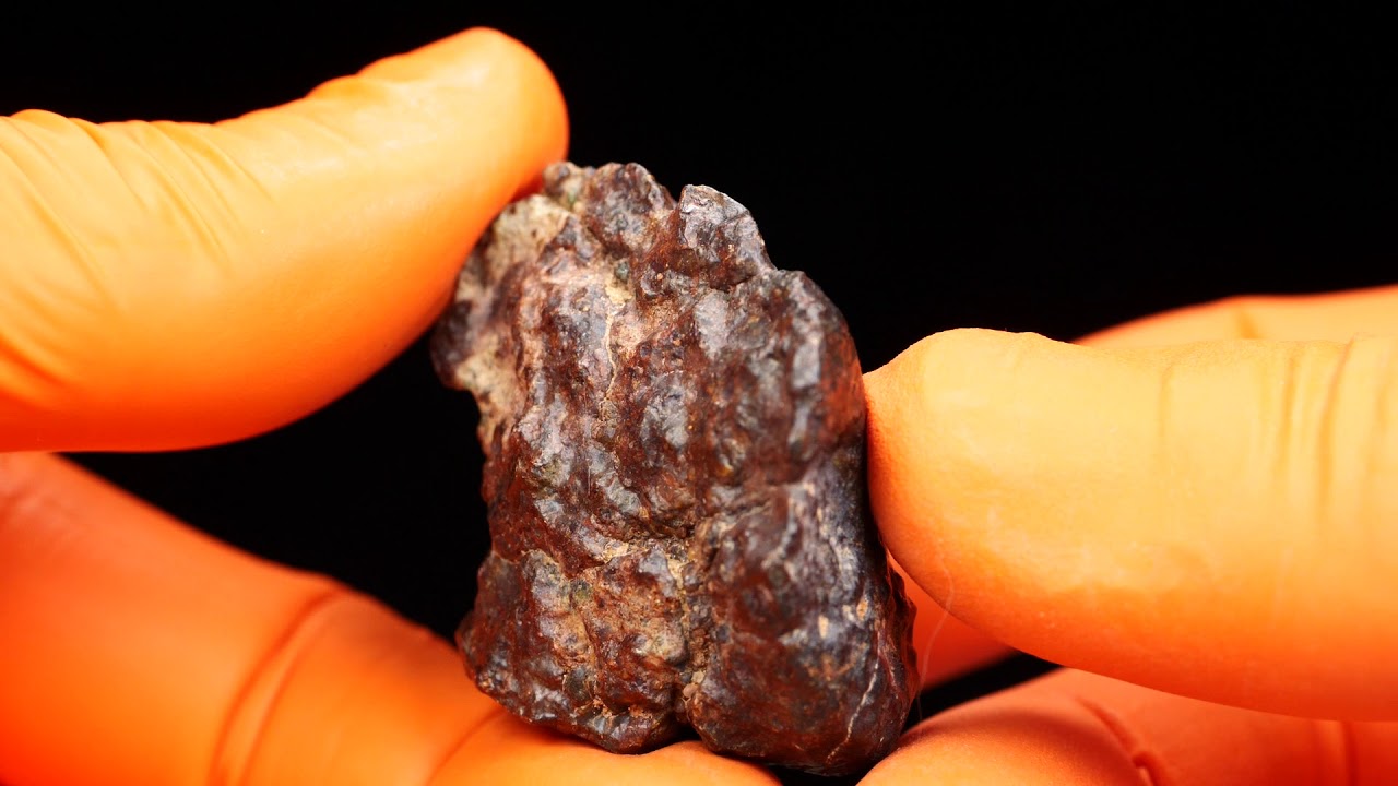 Meteorite NWA 8251 Primitive achondrite - Lodranite 38.49 gram - YouTube