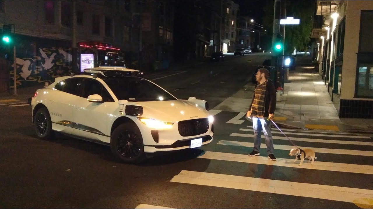 Driverless Car in Los Angeles California #california #waymo - YouTube