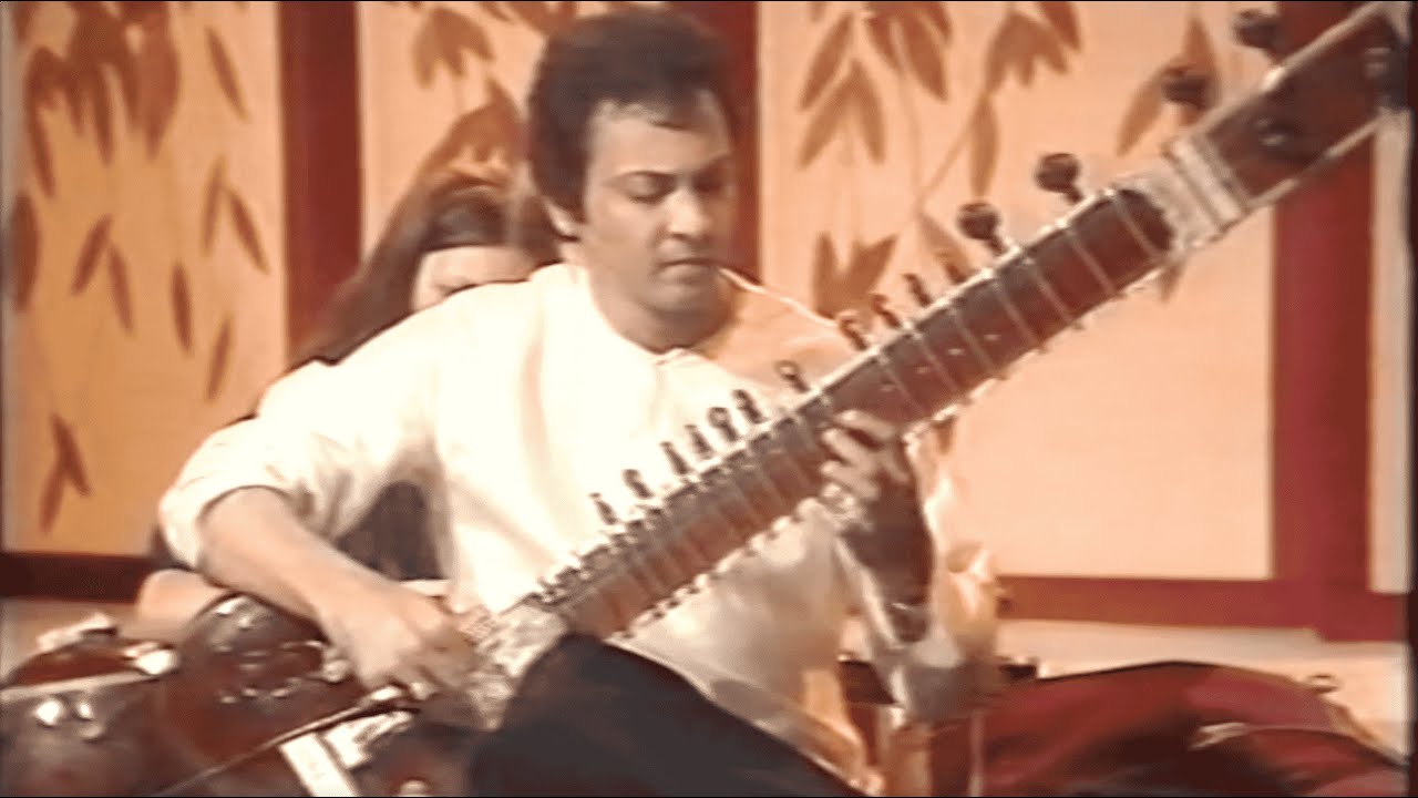 Ustad Rais Khan (Sitar) ~ Raga Tilak Kamod 1975 - YouTube