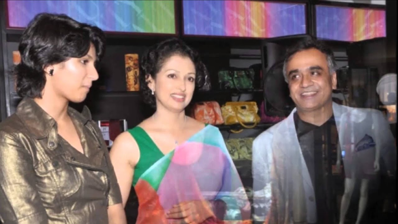Tamil actor Kamal Hasan third wife Gautami with her daughter rare and ...