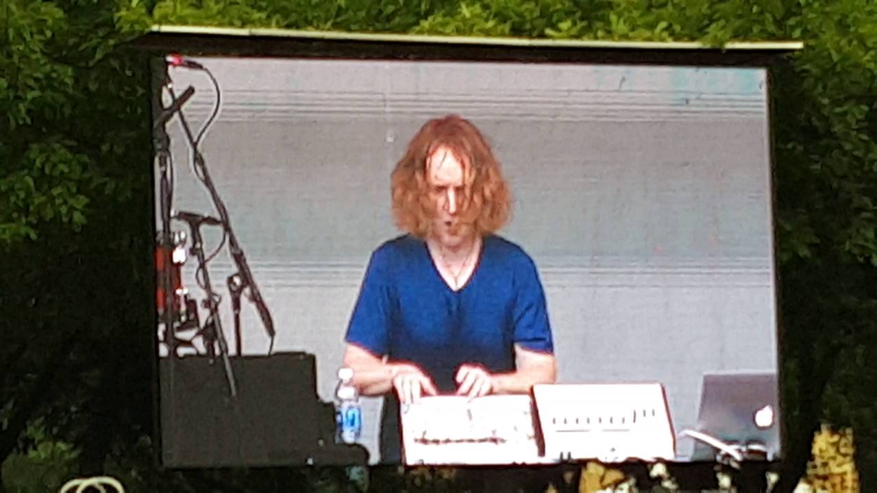 Jeremy Ellis The Roots Taste of Chicago on the Beat Box - YouTube