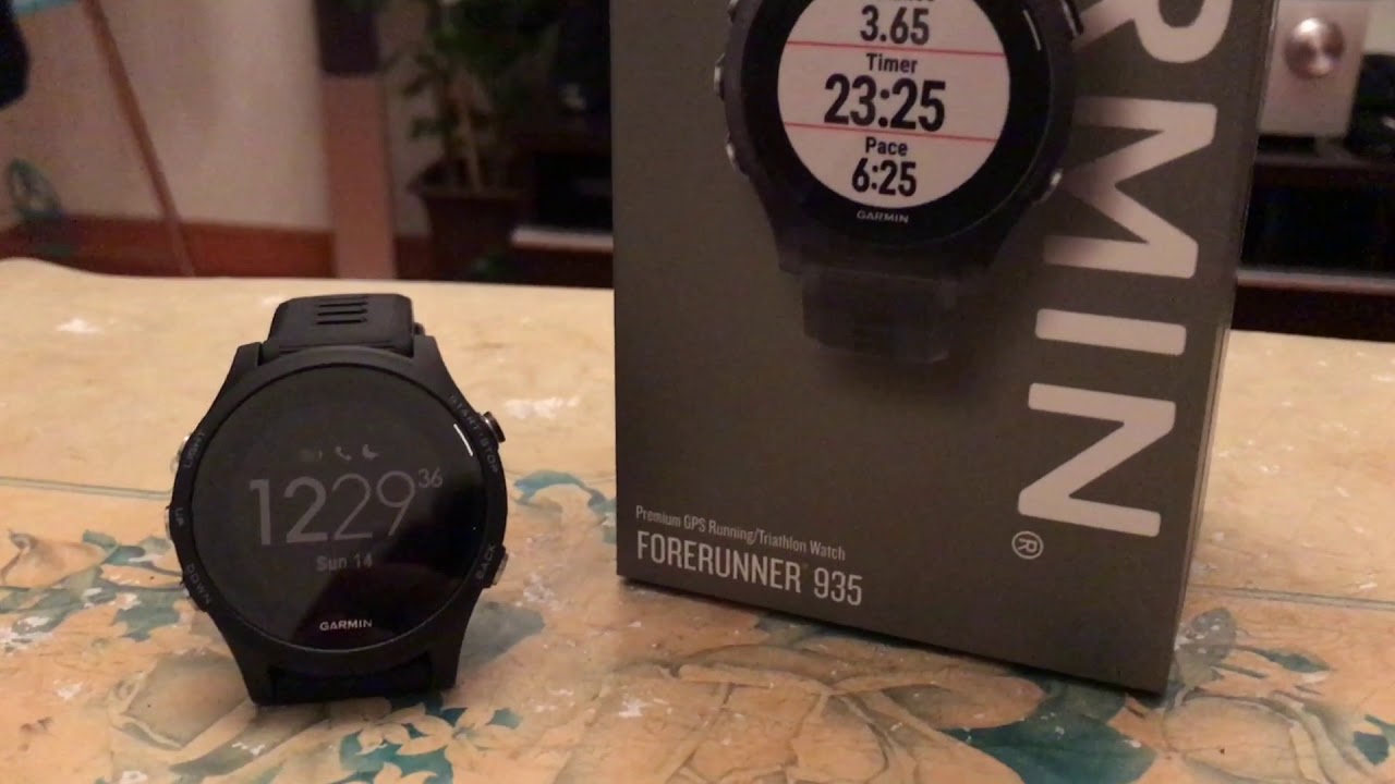 開箱!!! Garmin Forerunner 935開箱!!! - YouTube